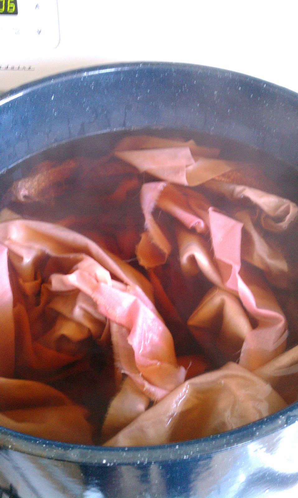 Make. Shop. Live.: How-To's Day: Tea Dye Fabric