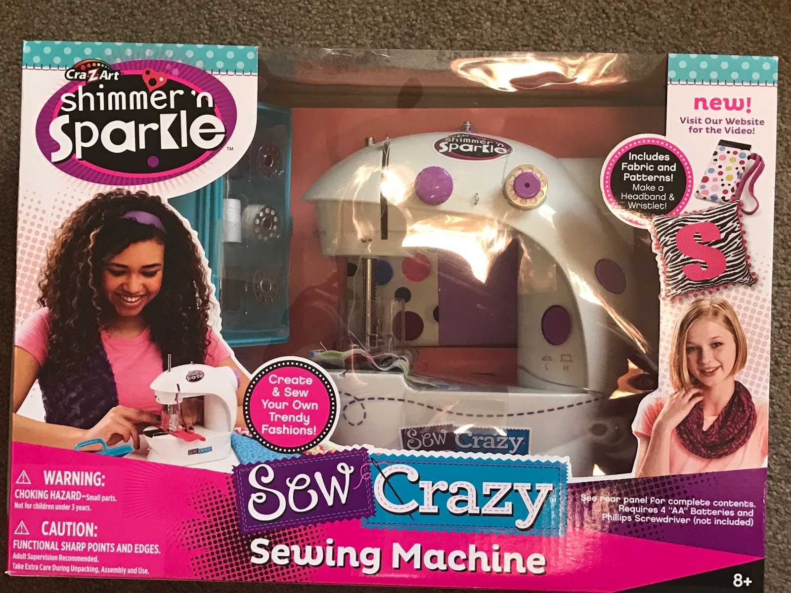 Shimmer 'n Sparkle Sew Crazy Machine | The Mini Mes and Me