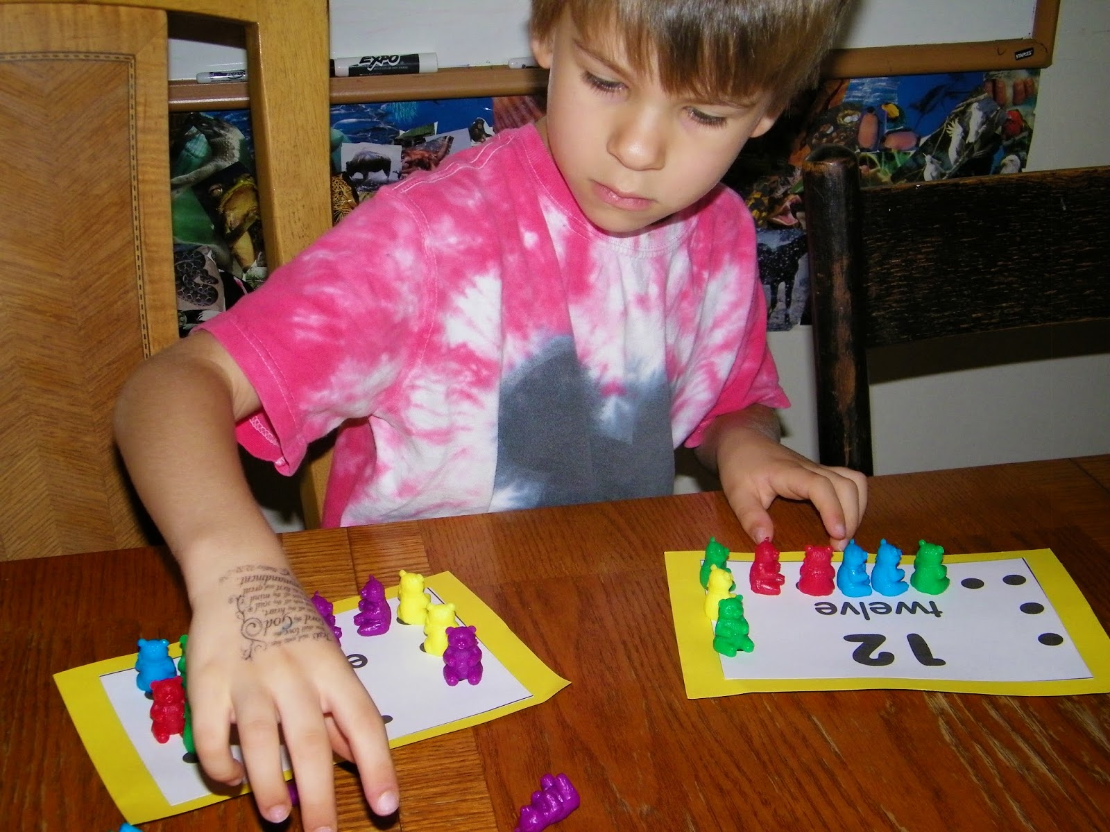 Eclectic Momma: Kindergarten Math: 5 Activities Using Teddy Bear Counters