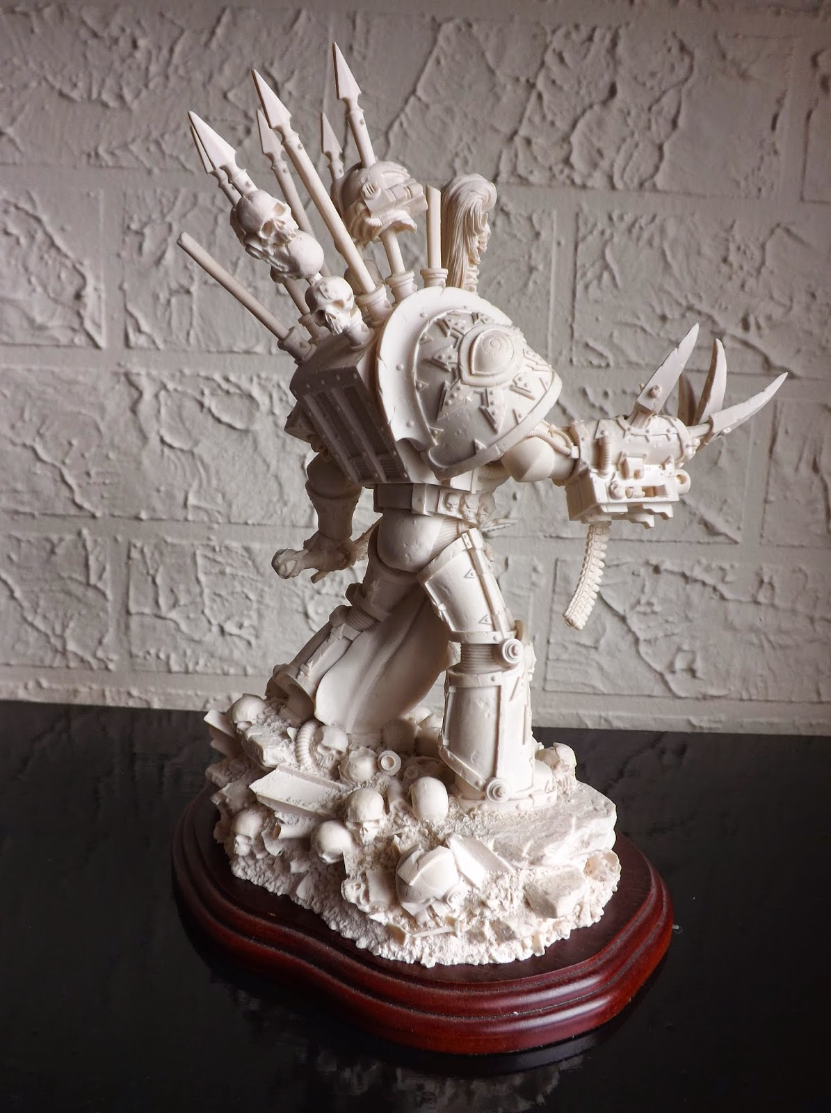 Limited Edition Warhammer models: Busts and Statue - Abaddon the ...