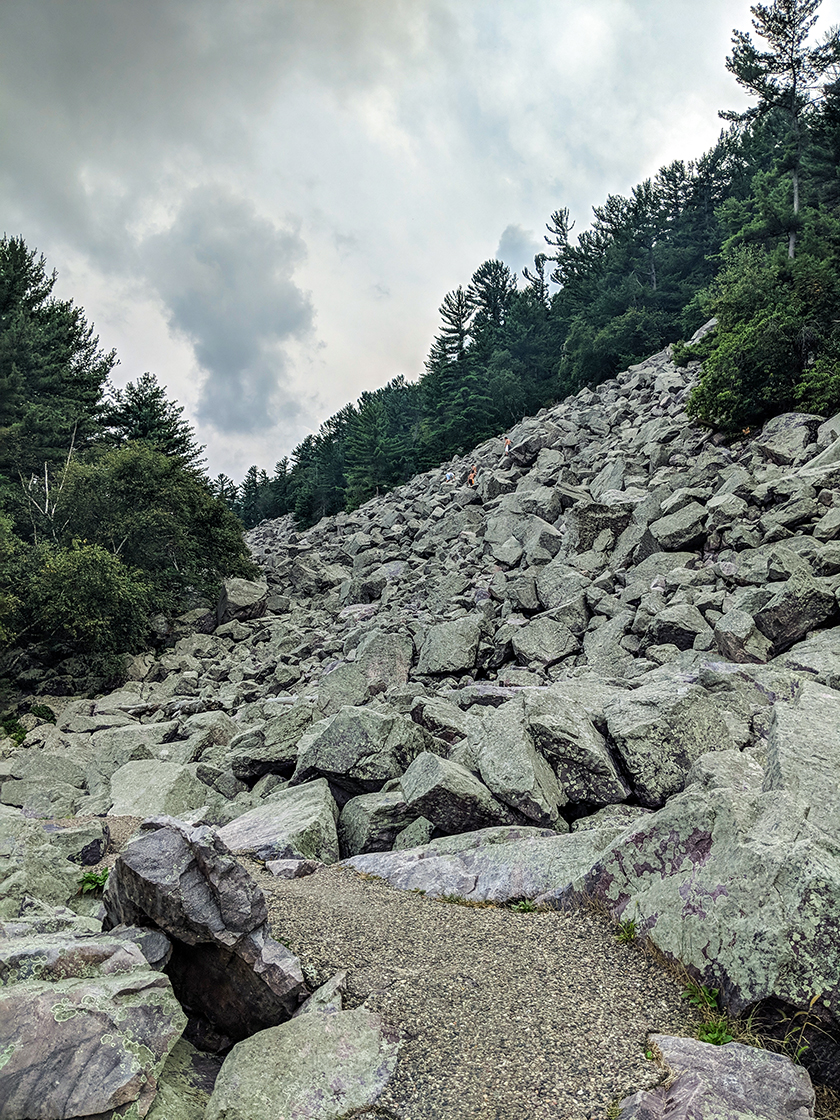 Tumbled Rocks Trail at Devil's Lake State Park
