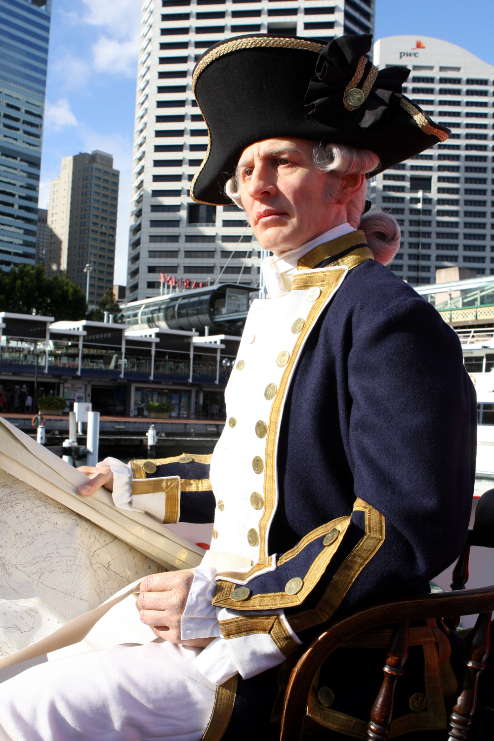 Eva Rinaldi Photography: Captain Cook sails into Darling Harbour to ...