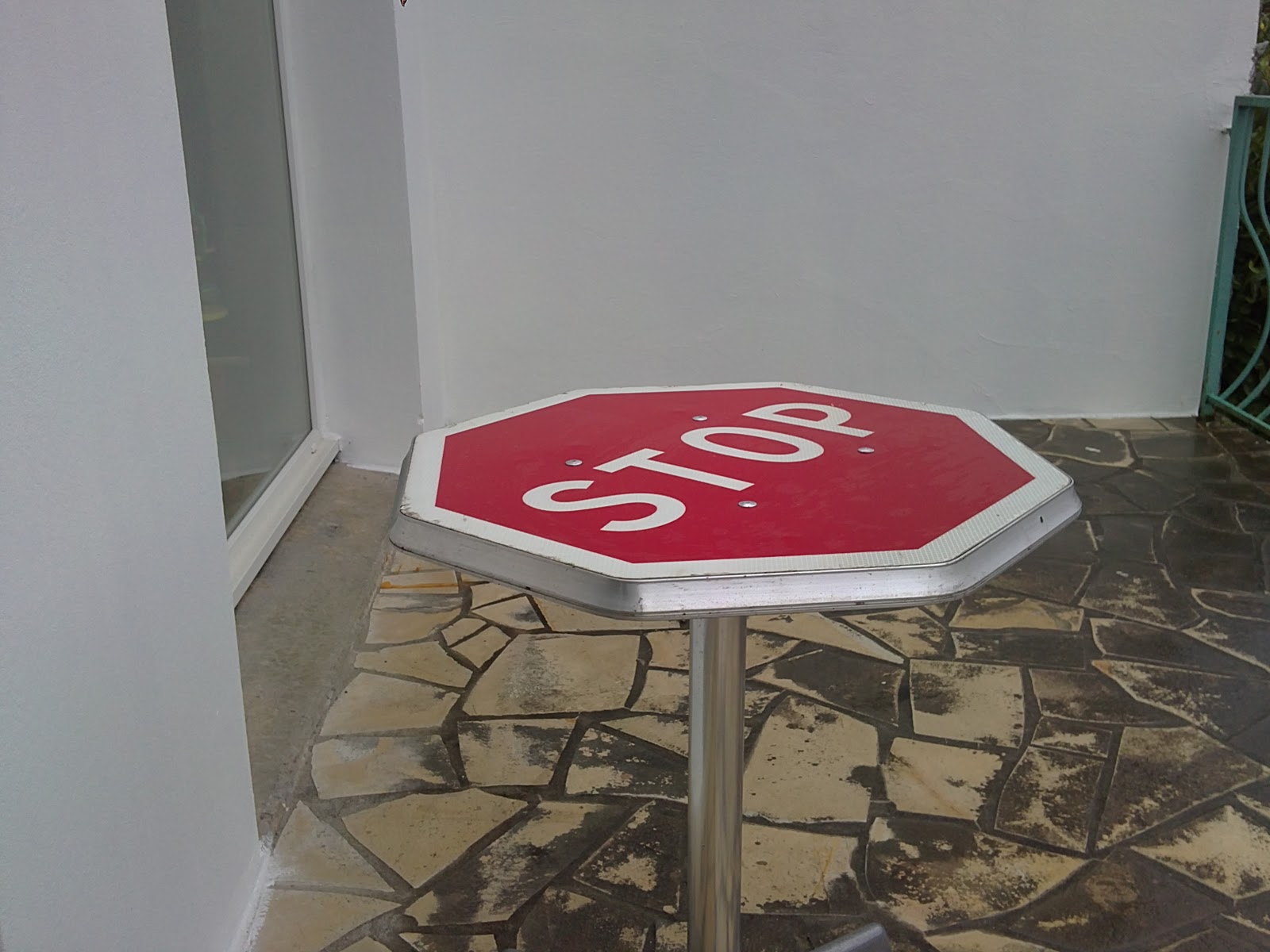 L'atelier de Droverland: Stop au vol de panneaux