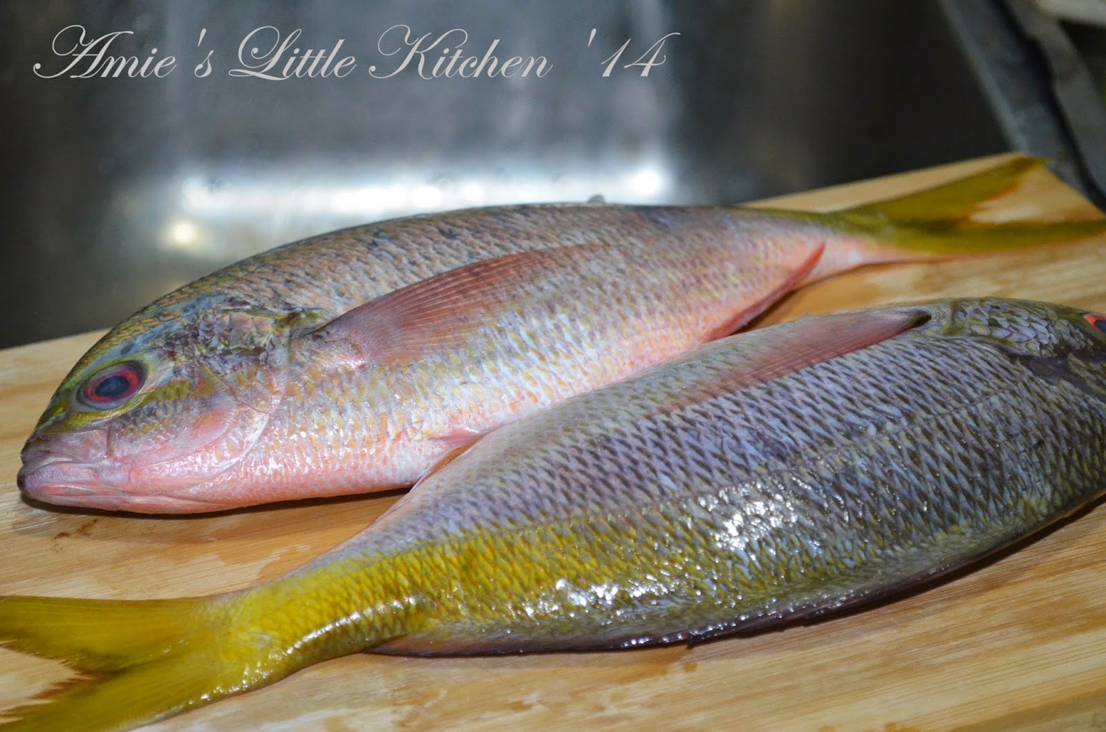 Peria Tumis Udang Kering, Ikan Sulig Goreng, Sup Kaki Ayam & Sambal ...