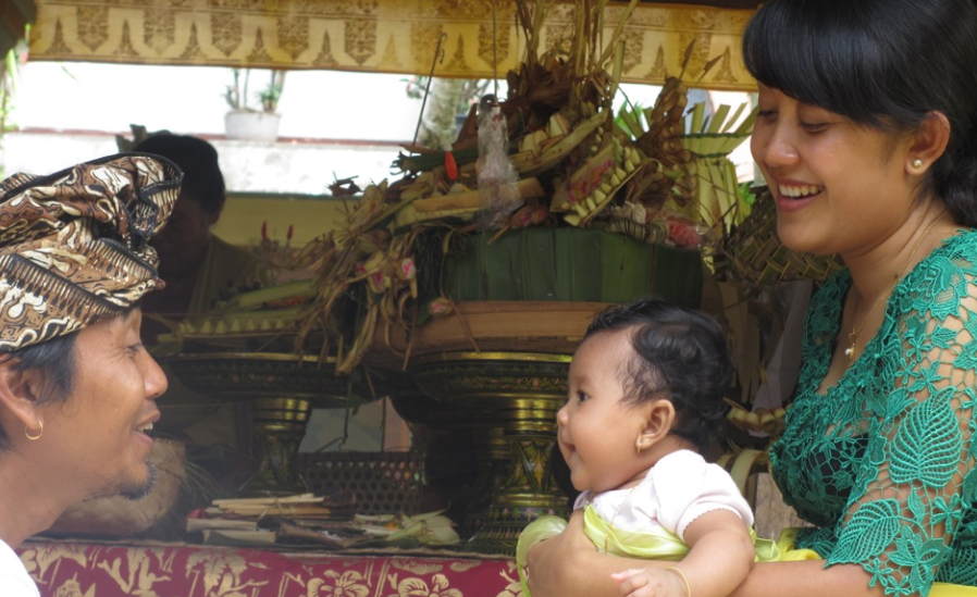Hug Your Baby: Bali: Baby's Feet Touch the Ground--for the First Time!