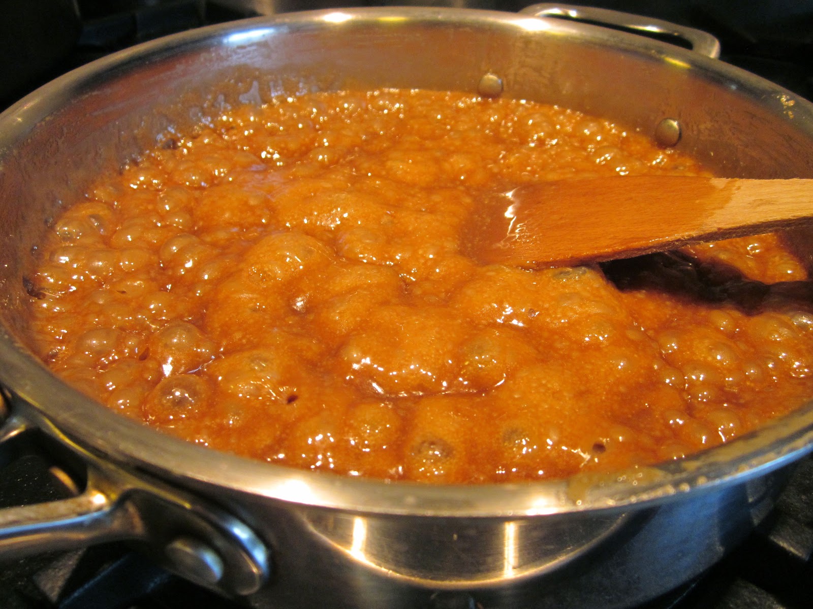 Chez Vorax -- Experiments in cooking: Caramel Popcorn