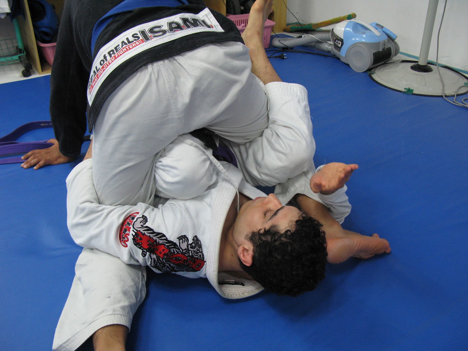 I Love Leg Locks: Inverting in Reverse De La Riva