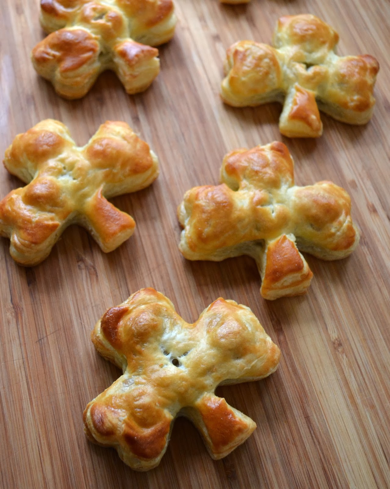 St. Patrick's Day Recipe: Shamrock Style Irish Sausage Rolls