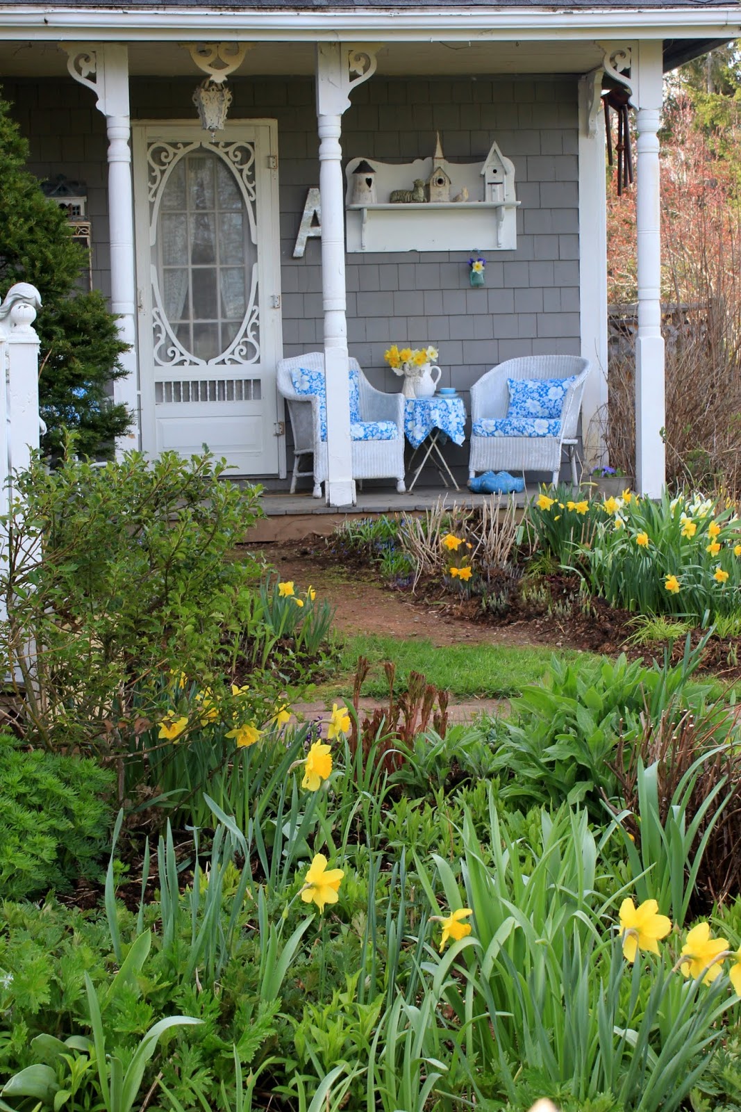 Aiken House & Gardens: Early Spring on the Porch