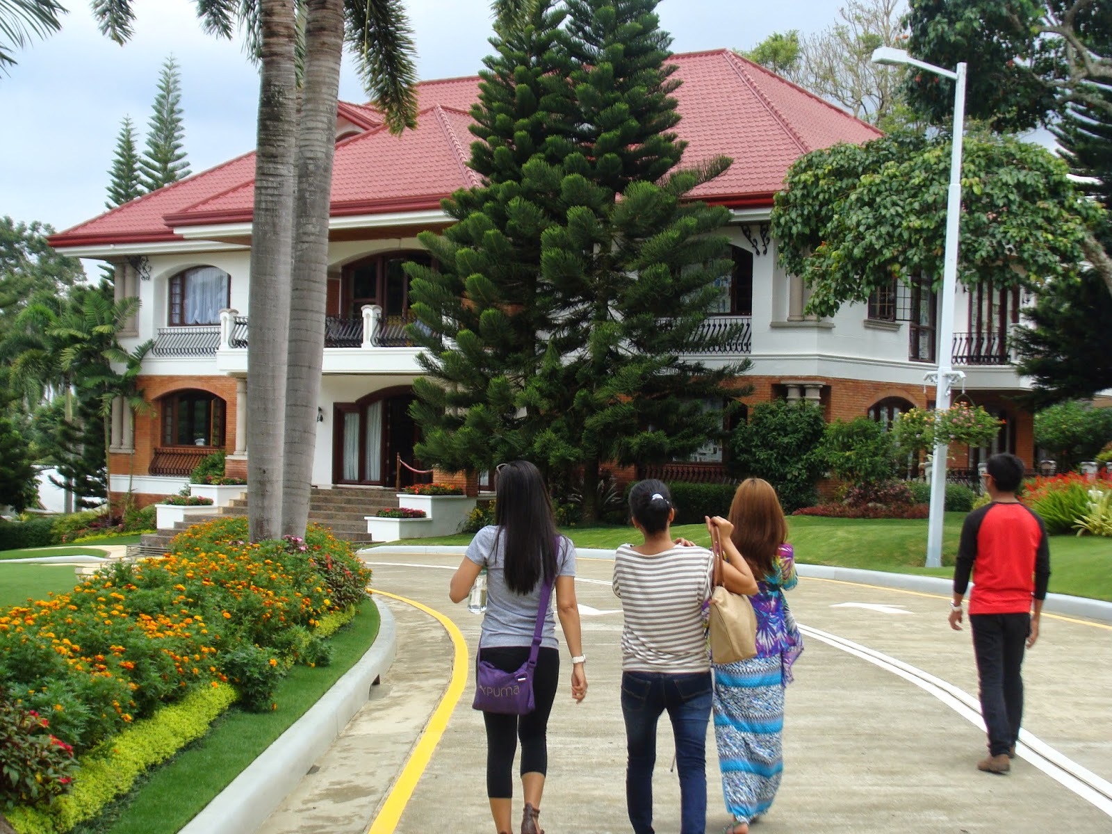 Ms. Jhessy Wandering Free: Tamayong Prayer Mountain (Davao's Garden of ...