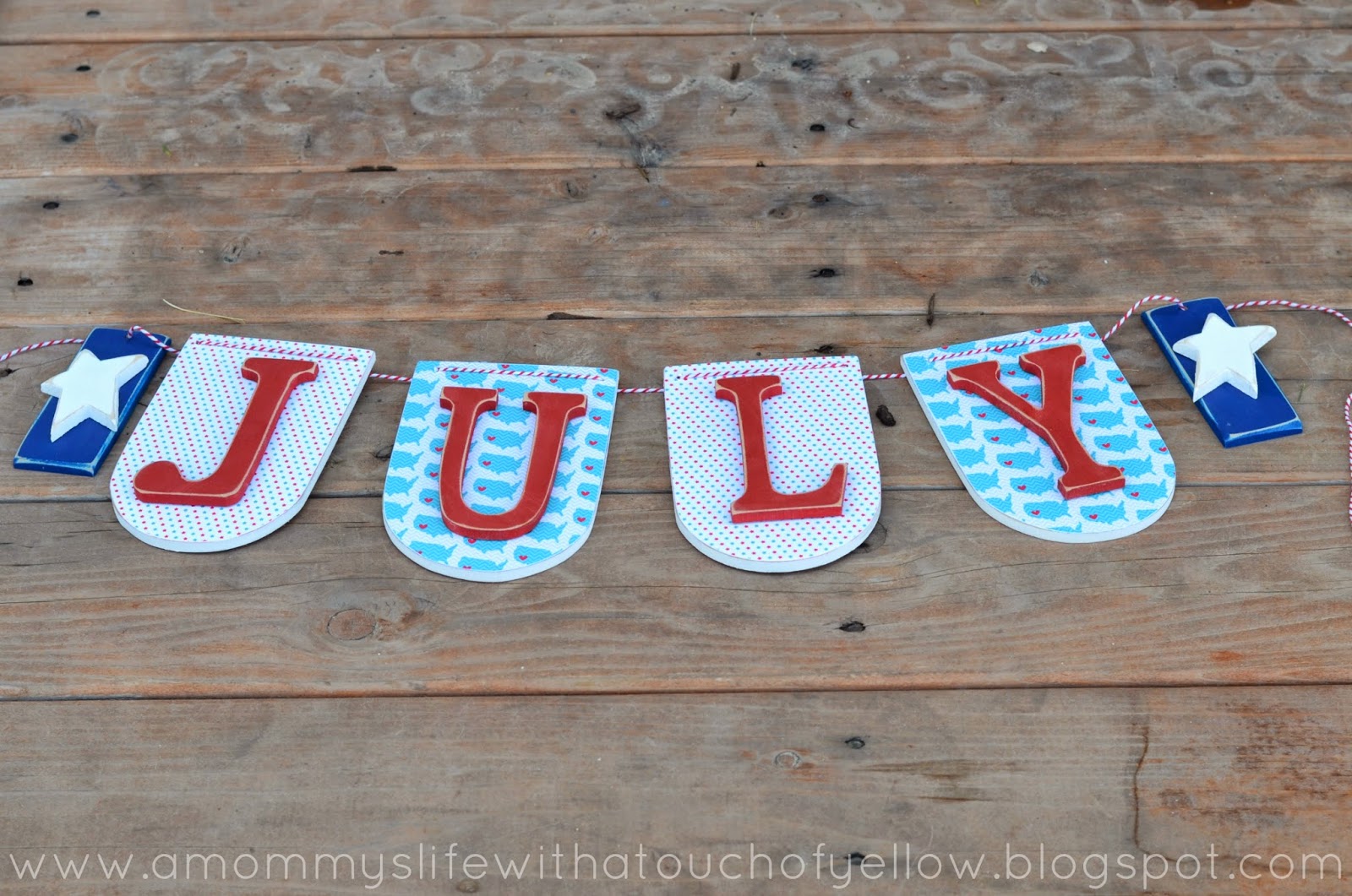 A mommy's life...with a touch of YELLOW: JULY BANNER {Tutorial}