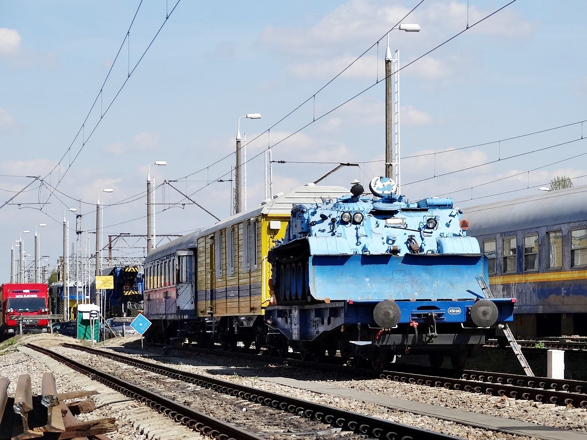 WZT-2 z Warszawy Wschodniej | Torowy