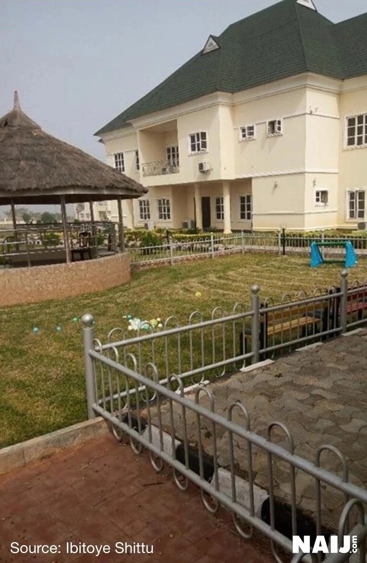 Dome Blog: See Bishop Oyedepo’s gigantic mansion in his hometown in Kwara