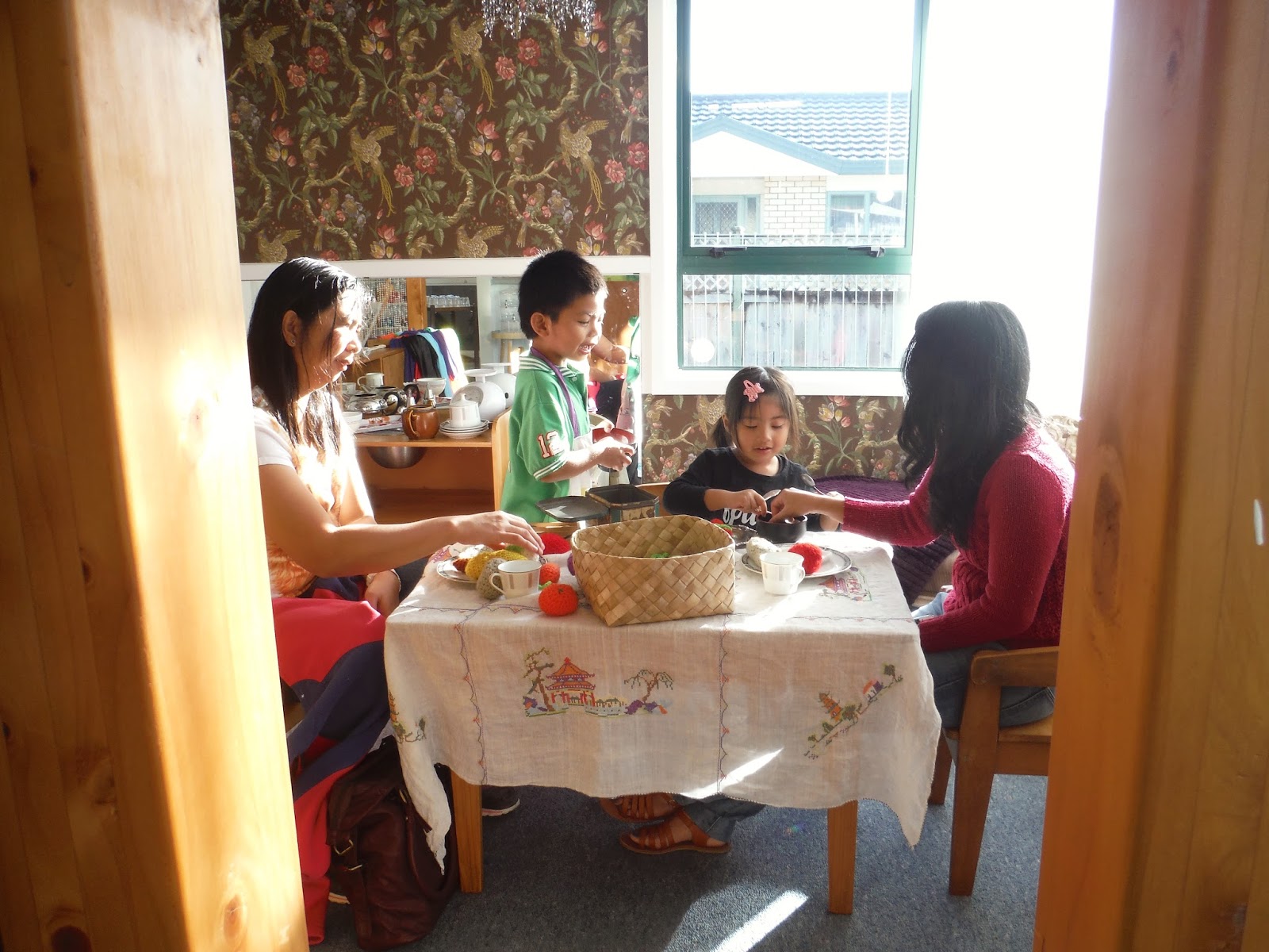 Mairtown Kindergarten: The Wonderful Family Corner