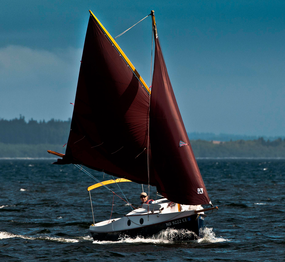 Micro Cruisers: Chesapeake Light Craft (CLC) PocketShip: