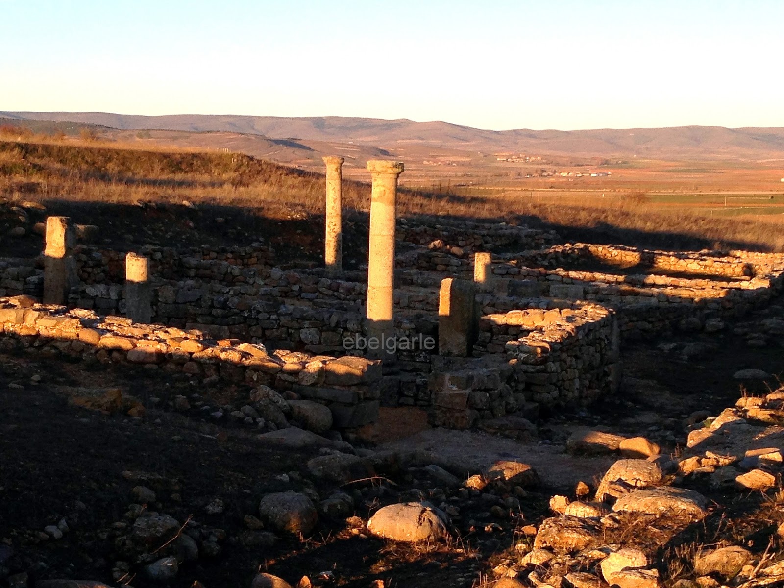 EBELGARLE: Numancia, destino de héroes invictos