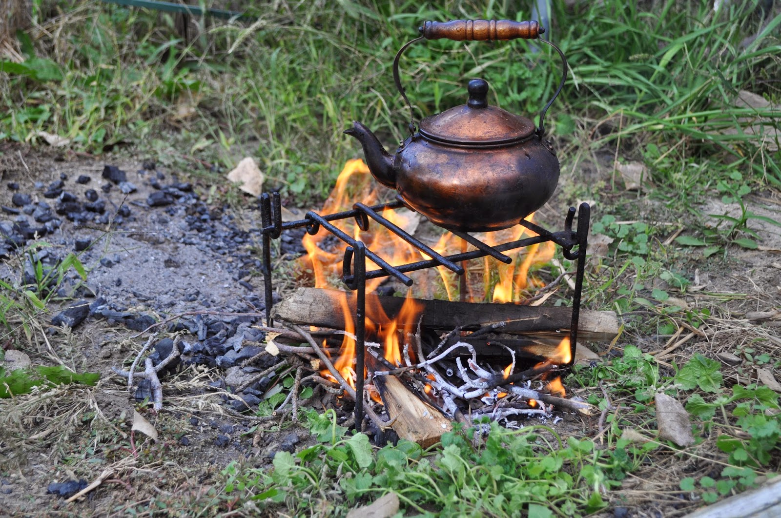 Skab Leatherworks: Hand Forged Trekking Grill