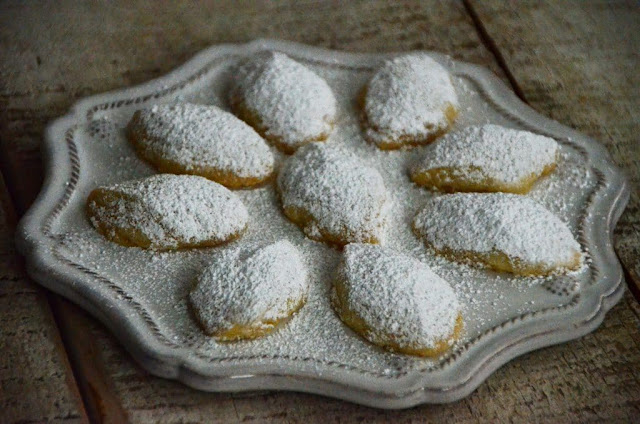 Lebanese Butter Cookies, Graybeh | LEBANESE RECIPES