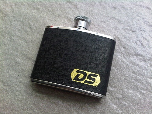 Karya Babah Antik: Botol Whisky - Stainless Steel Whisky Bottle