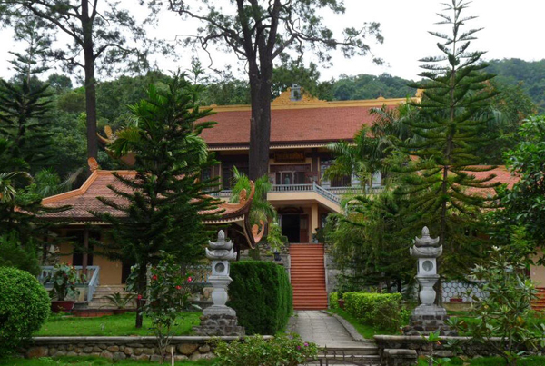 The Holiday and Travel Magazine: 3 popular Zen Monasteries in Vietnam