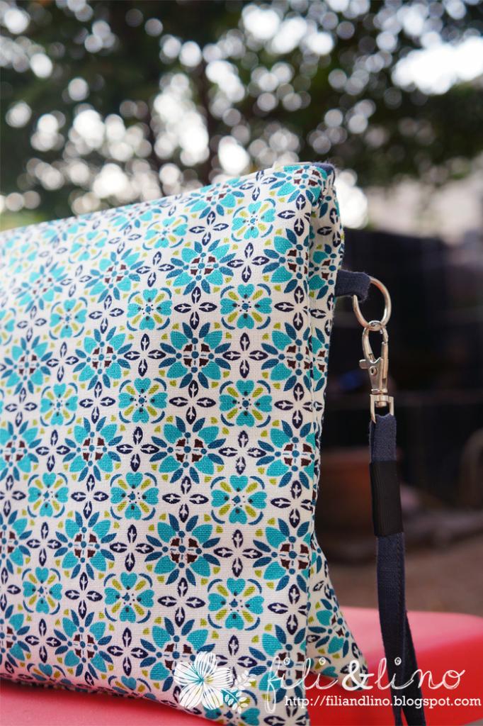 Fili&Lino Crafting Haven: Tutorial: Folded Two Compartment Pouch/clutch