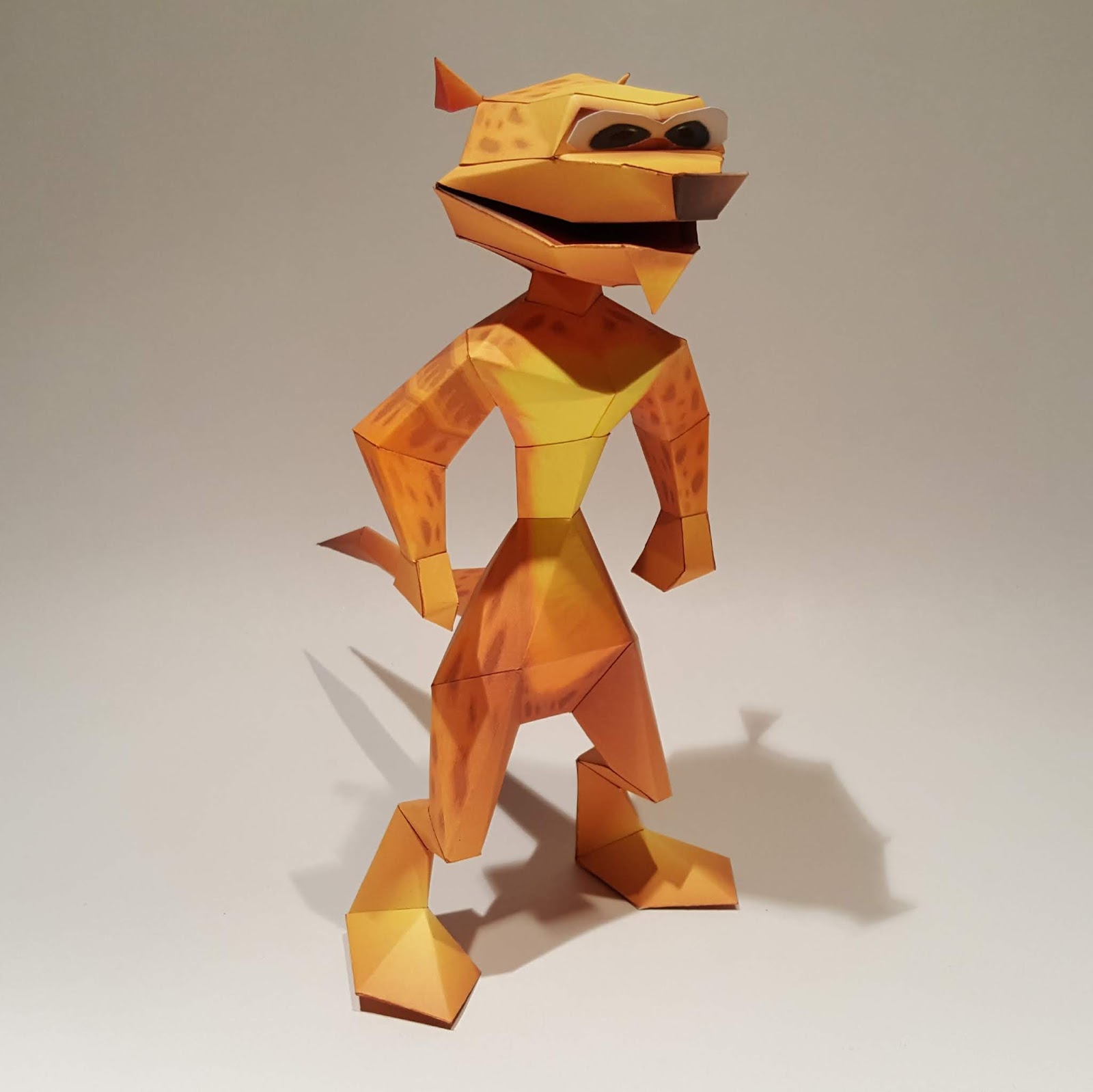 Spyro Papercraft: Hunter