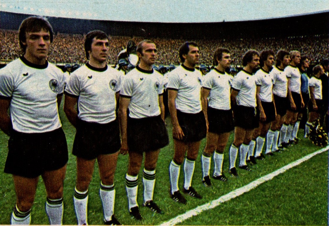 Soccer Nostalgia: Old Team Photographs-Part 30a