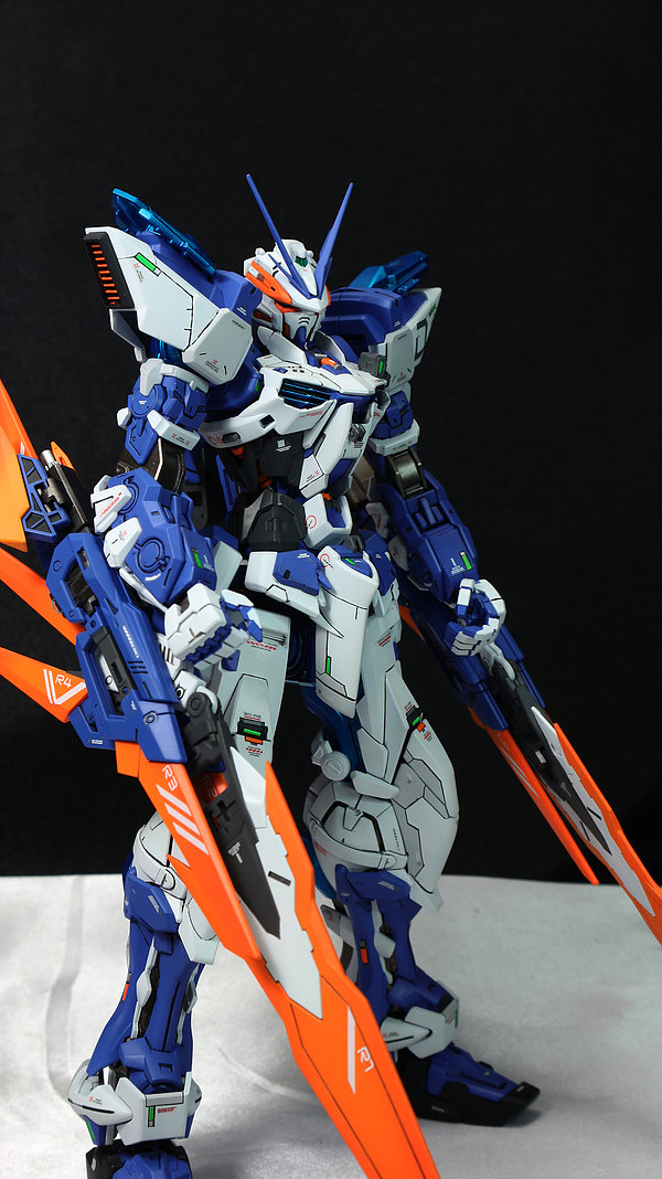 Custom Build: MG 1/100 Gundam Astray Blue Frame D