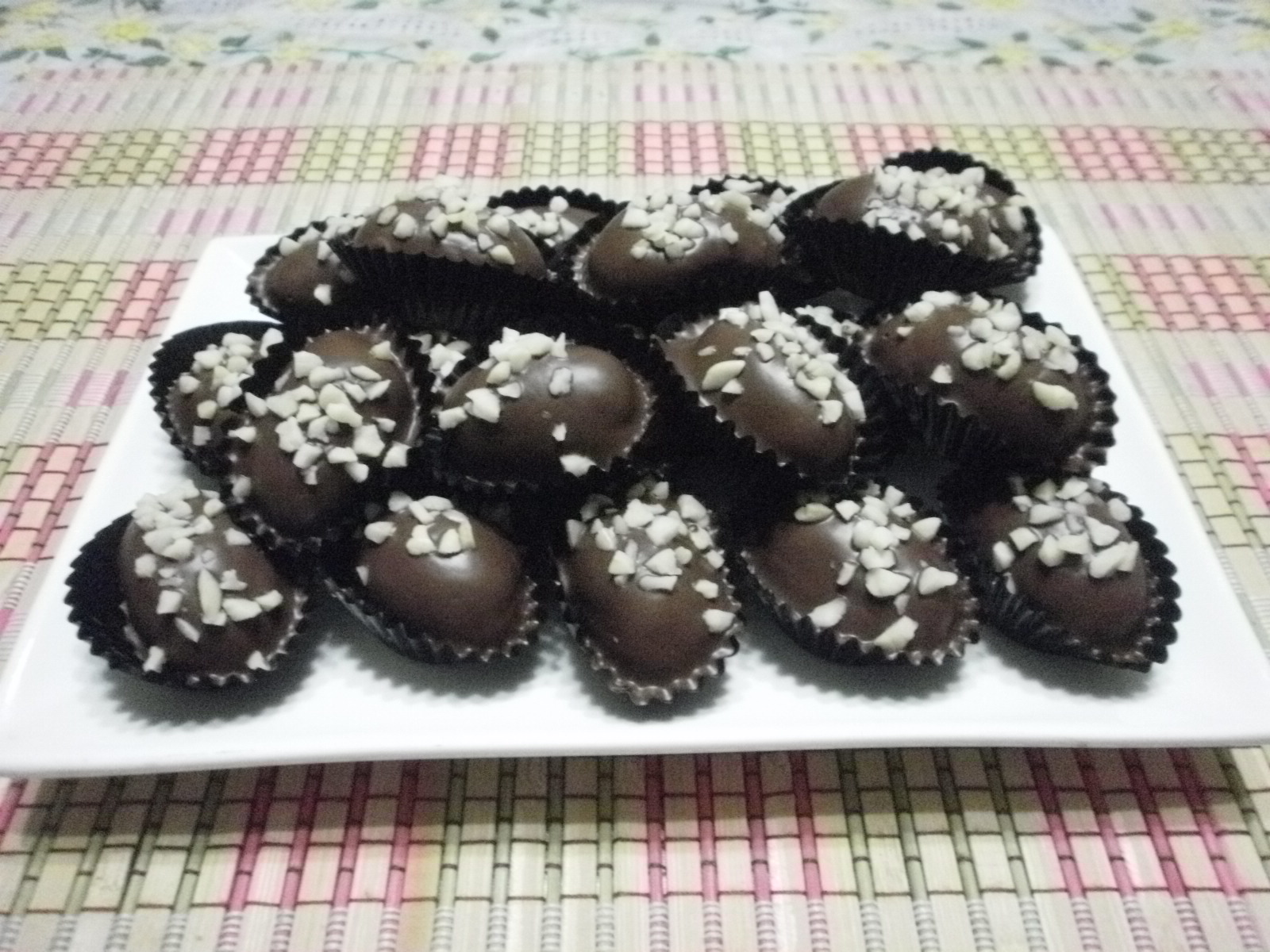 Zara ♥ Baking: ALMOND LONDON COOKIES