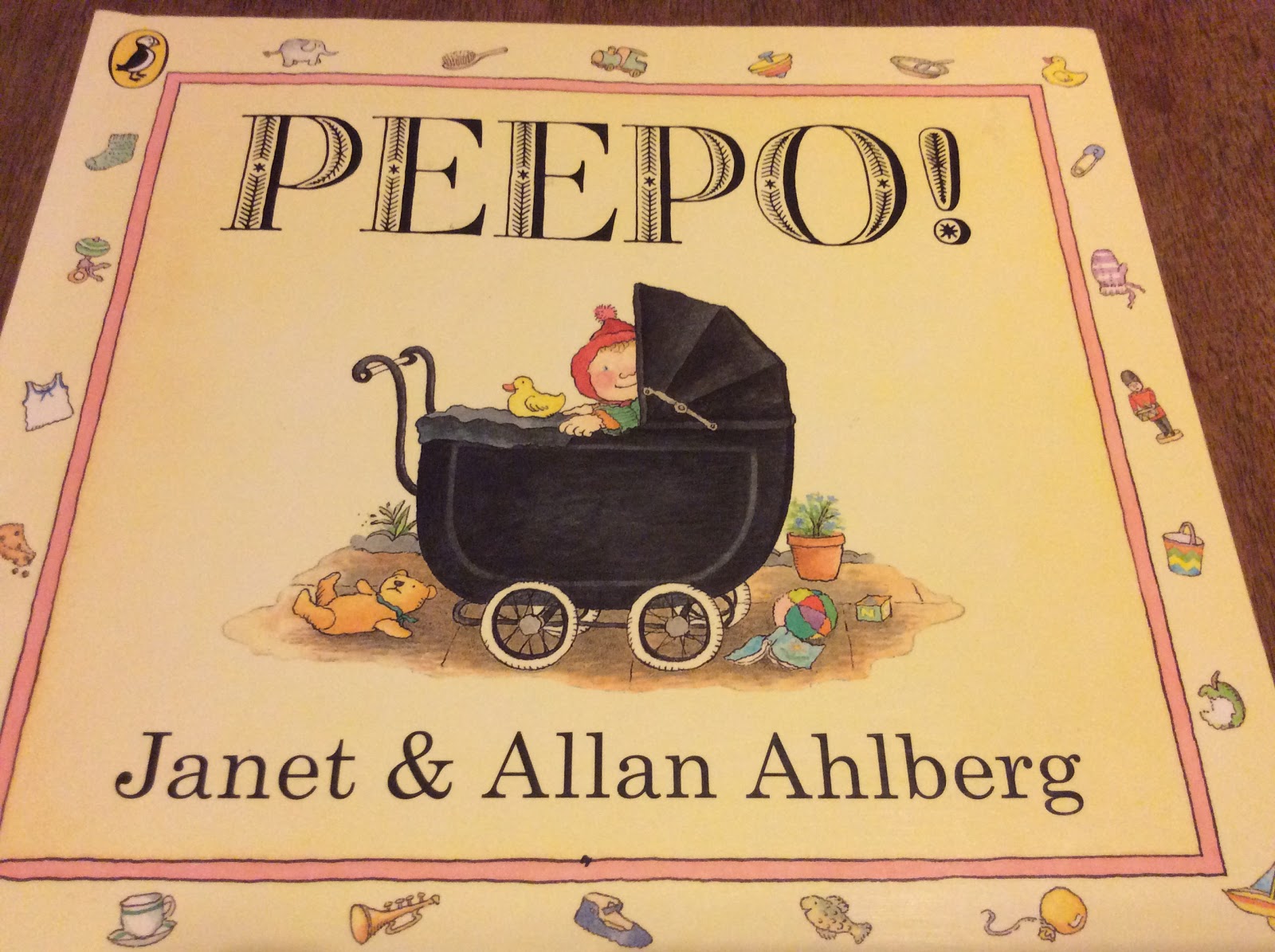 What Fred Read: reviews and celebration of books for young children: Peepo!