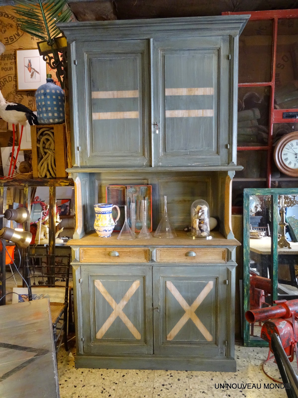 L'Atelier de Philippe: Buffet 2 corps peint patiné