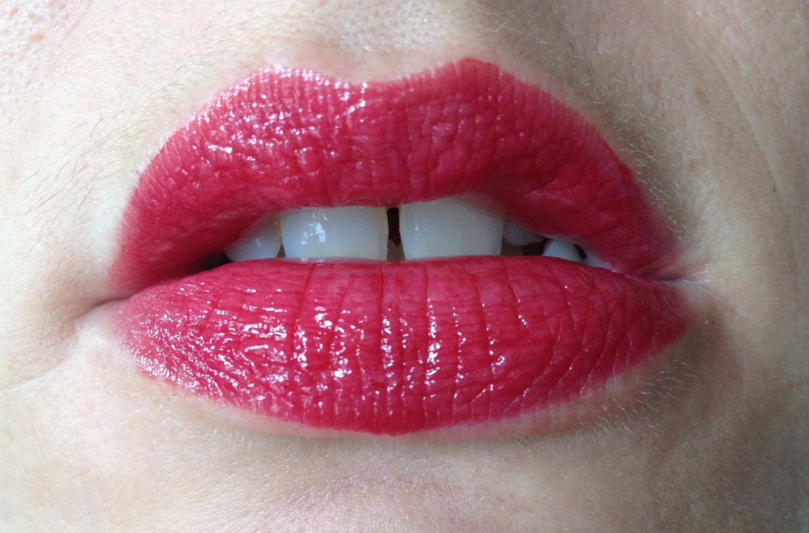 Addict... Mais pas trop !!: Lily Lolo : rouge à lèvre Desire