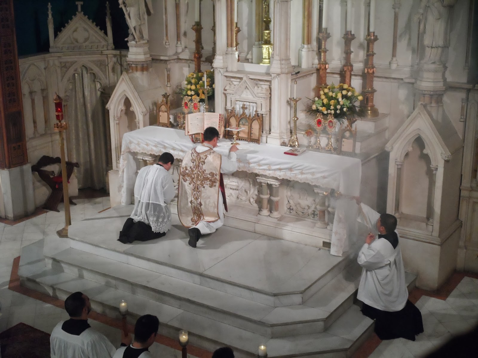 Traditional † Catholicism: Sunday, February 2nd, 2014 - Candlemas and ...