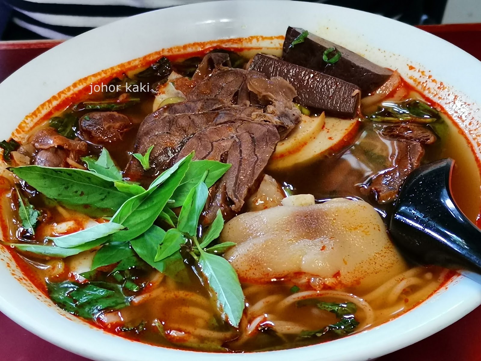 Local Favourite Budget Vietnamese Restaurant. Pho Tien Thanh ...