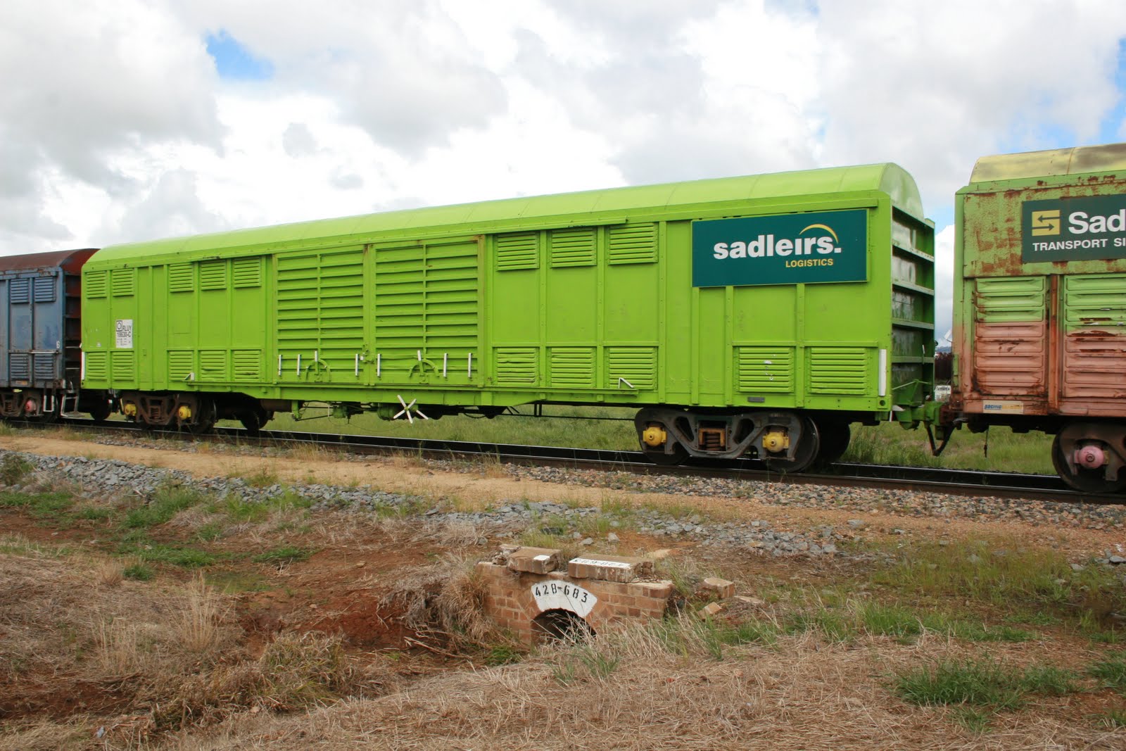 Barcoola: More Sadliers Vans