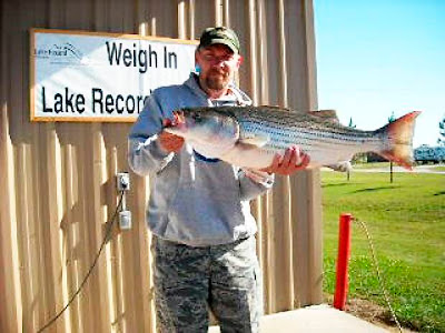 International Fishing News: USA: Oklahoma landlocked striped bass record