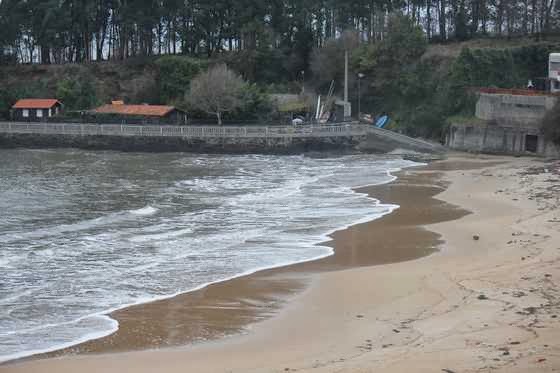 En la playa de Perbes