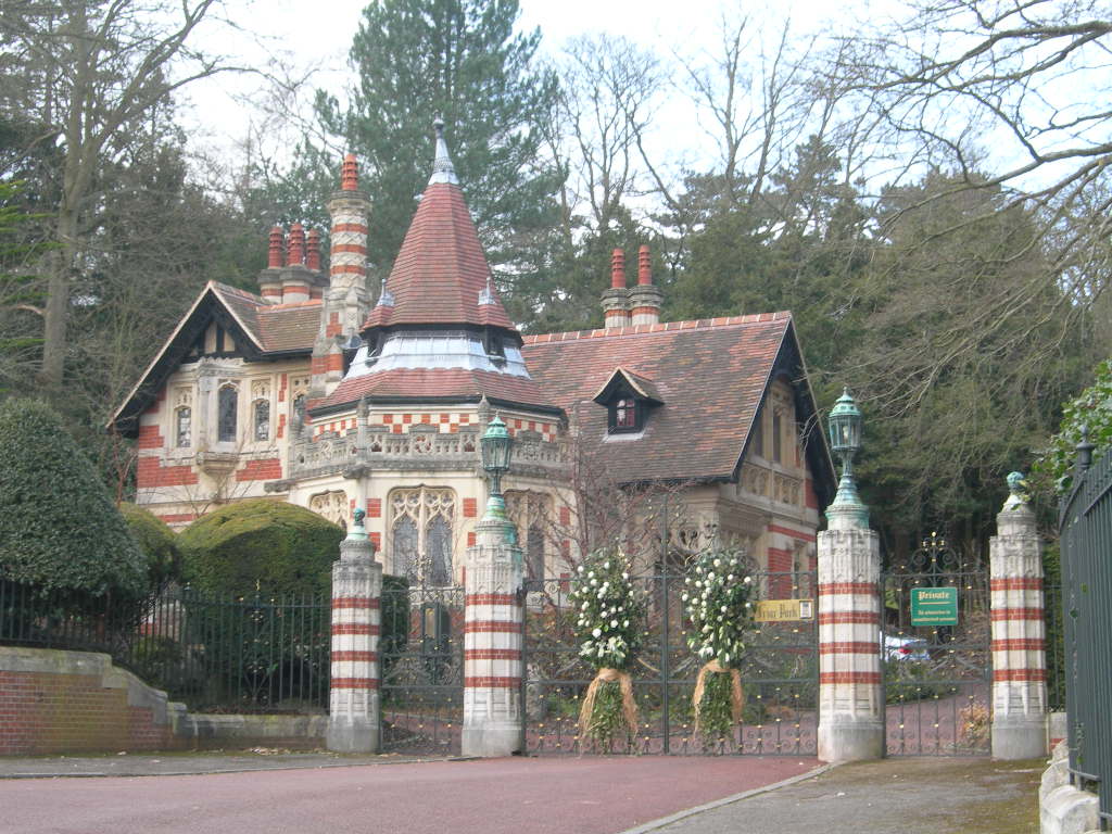 Bring Crystal Pepsi Back!: Home Sweet Plumpton Place