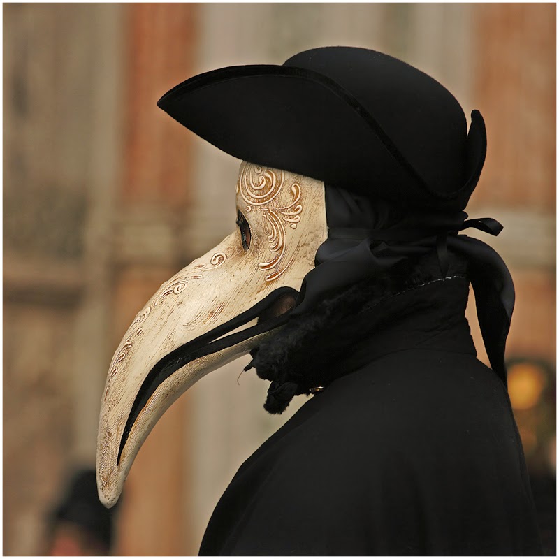 Madame Macabre: Curiosidades oscuras: los doctores de la peste.