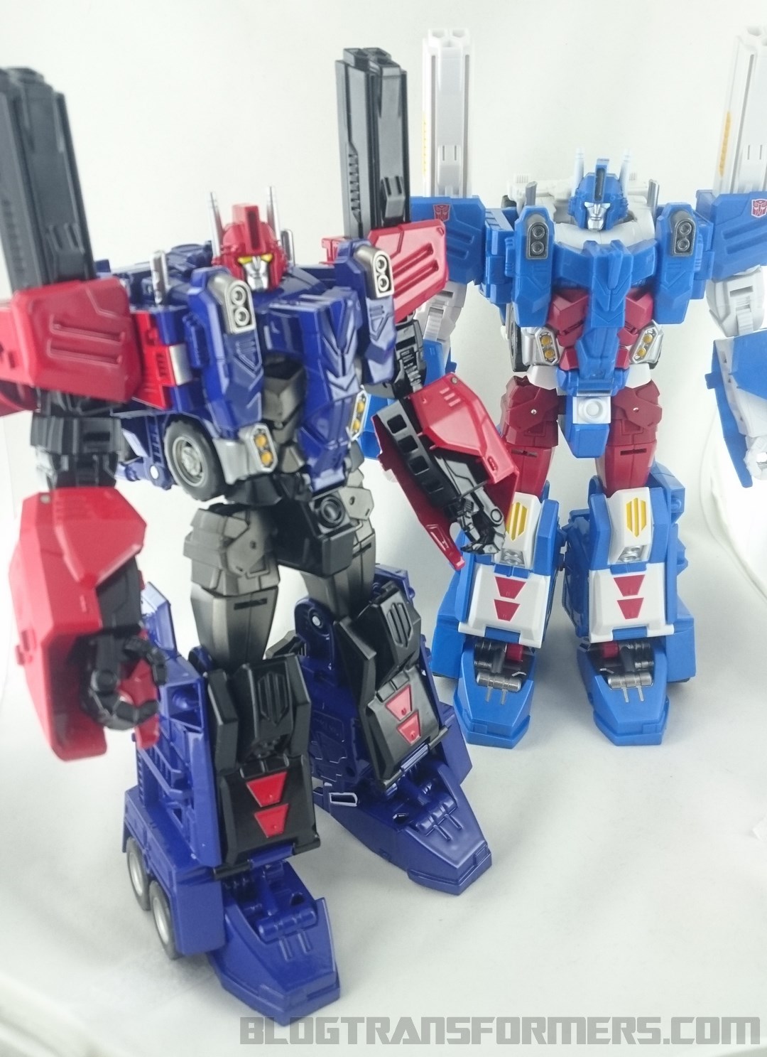 Blog Transformers.com: 1312: Custom Delta Magnus (Diaclone Powered Convoy)