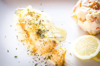 Cocina para Novatos en tiempos de Crisis: MERLUZA REBOZADA EN SALSA