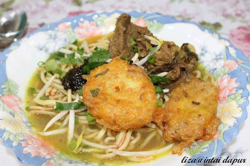 INTAI DAPUR: Mee Soto Tulang Johor.....