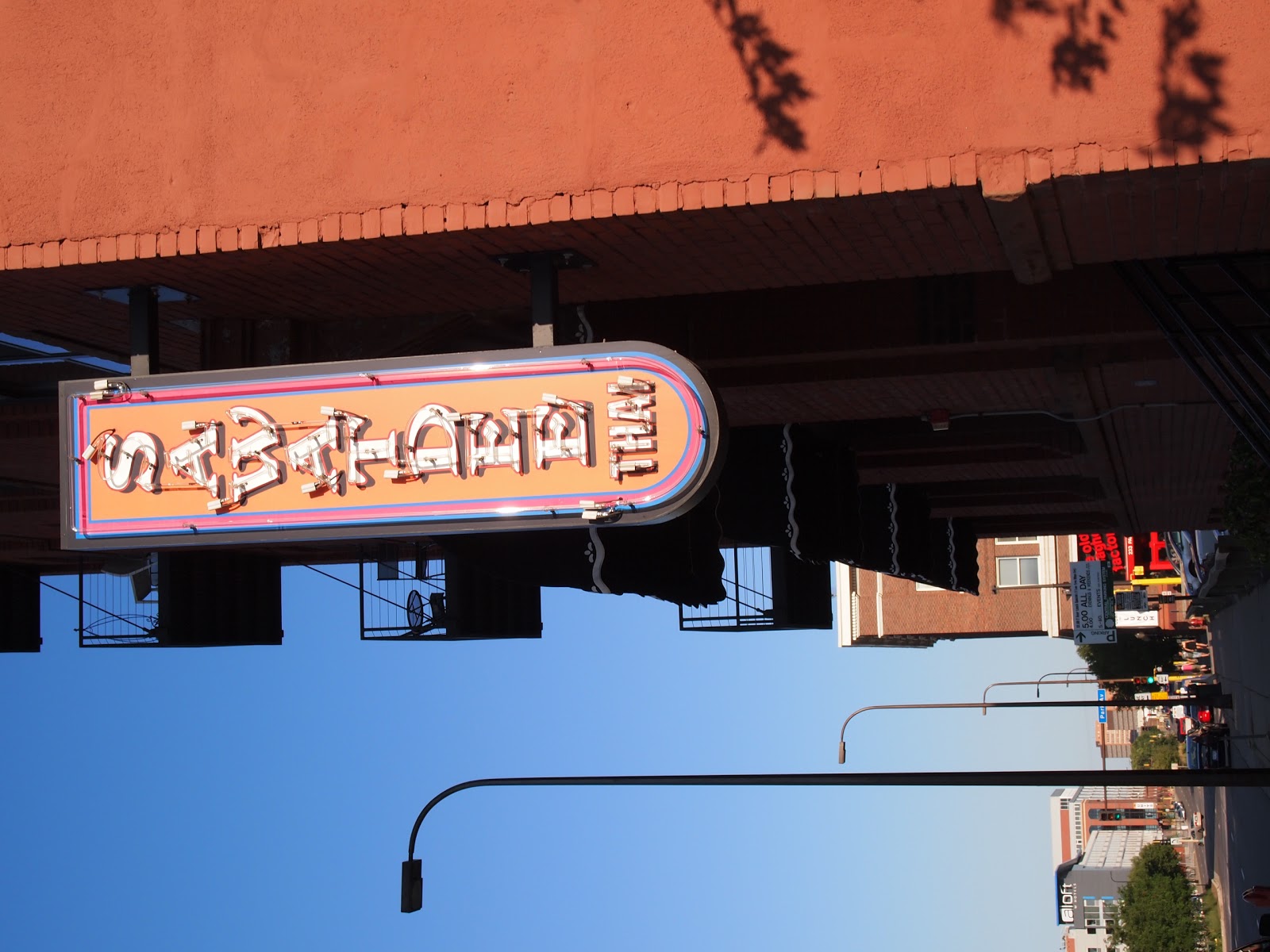 Minneapolis: Sawatdee