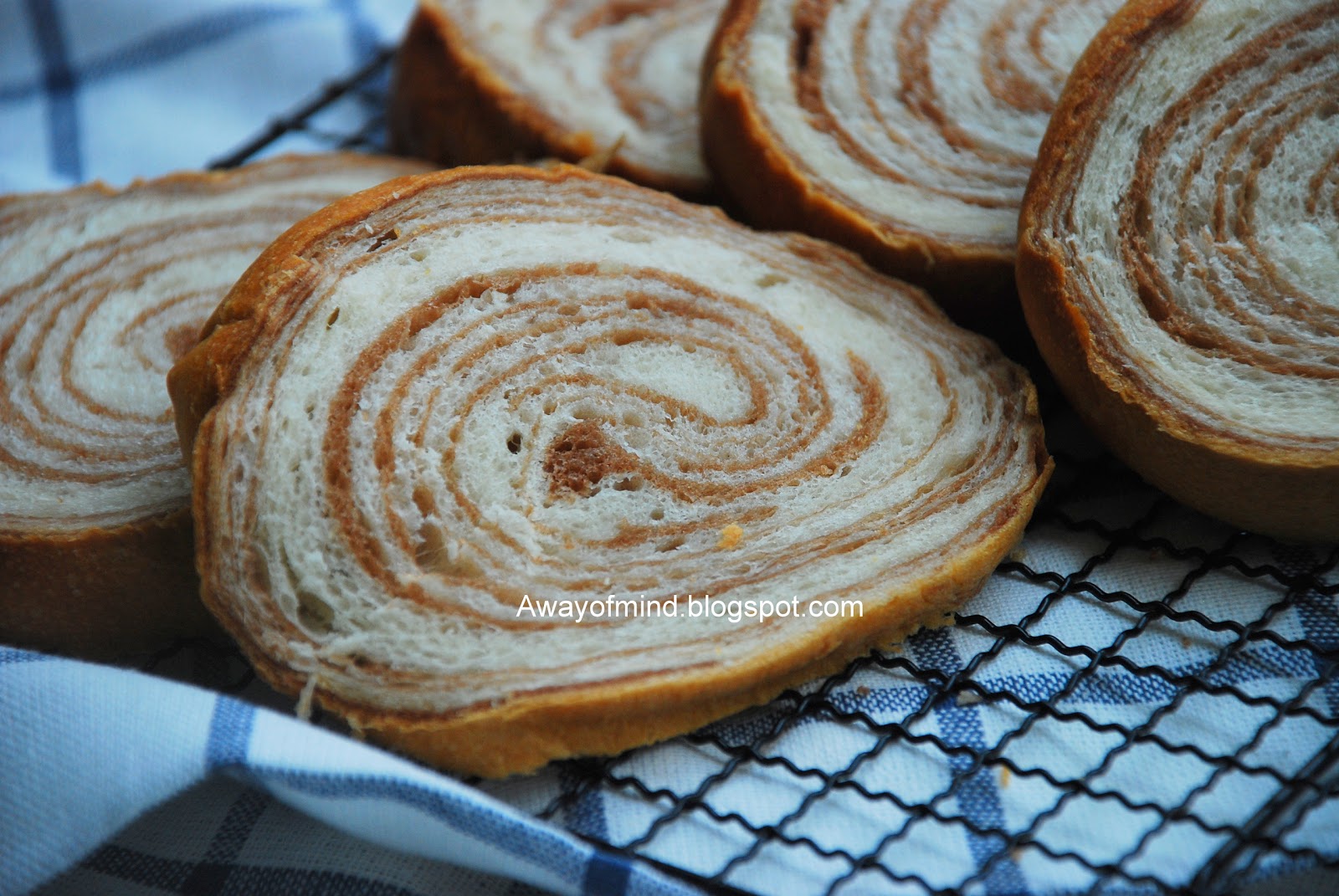 Awayofmind Bakery House: Marble Chocolate Wheel Bread 大理石车轮面包 （65C ...