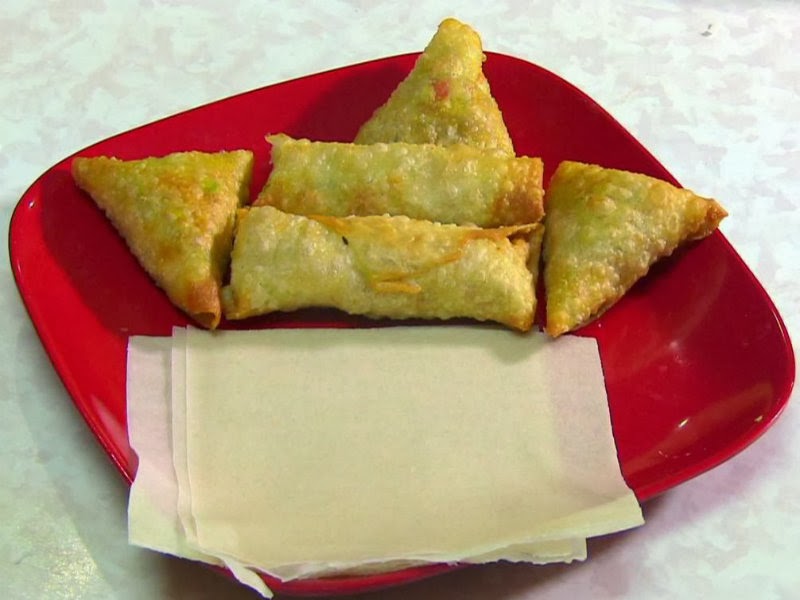 Ultimate Food Lovers: Egg Roll Wrappers