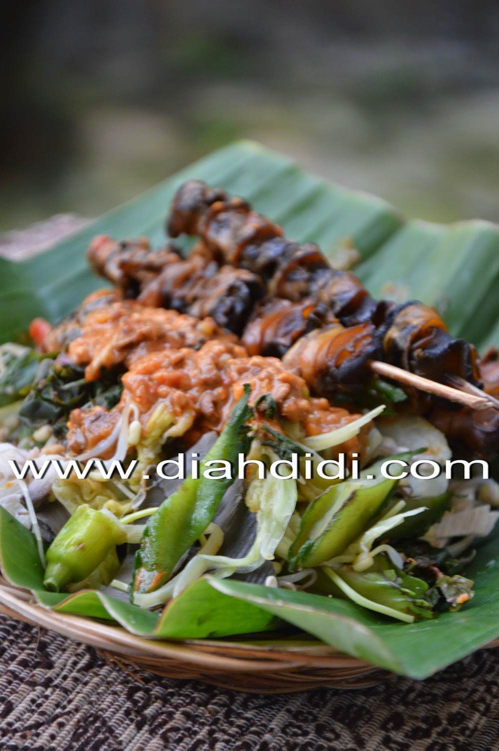 Diah Didi's Kitchen: Pecel Sate Keong