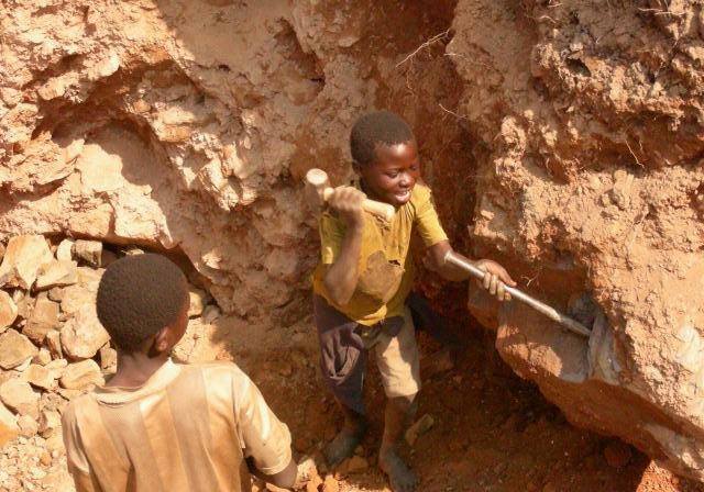 Gas Bisiac: Mostra Coltan insanguinato