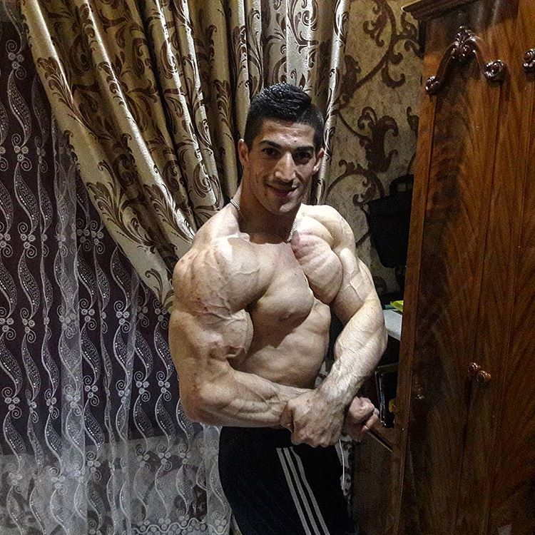 Tajik muscle hunk Ramshed Habibov - happnew year 2018
