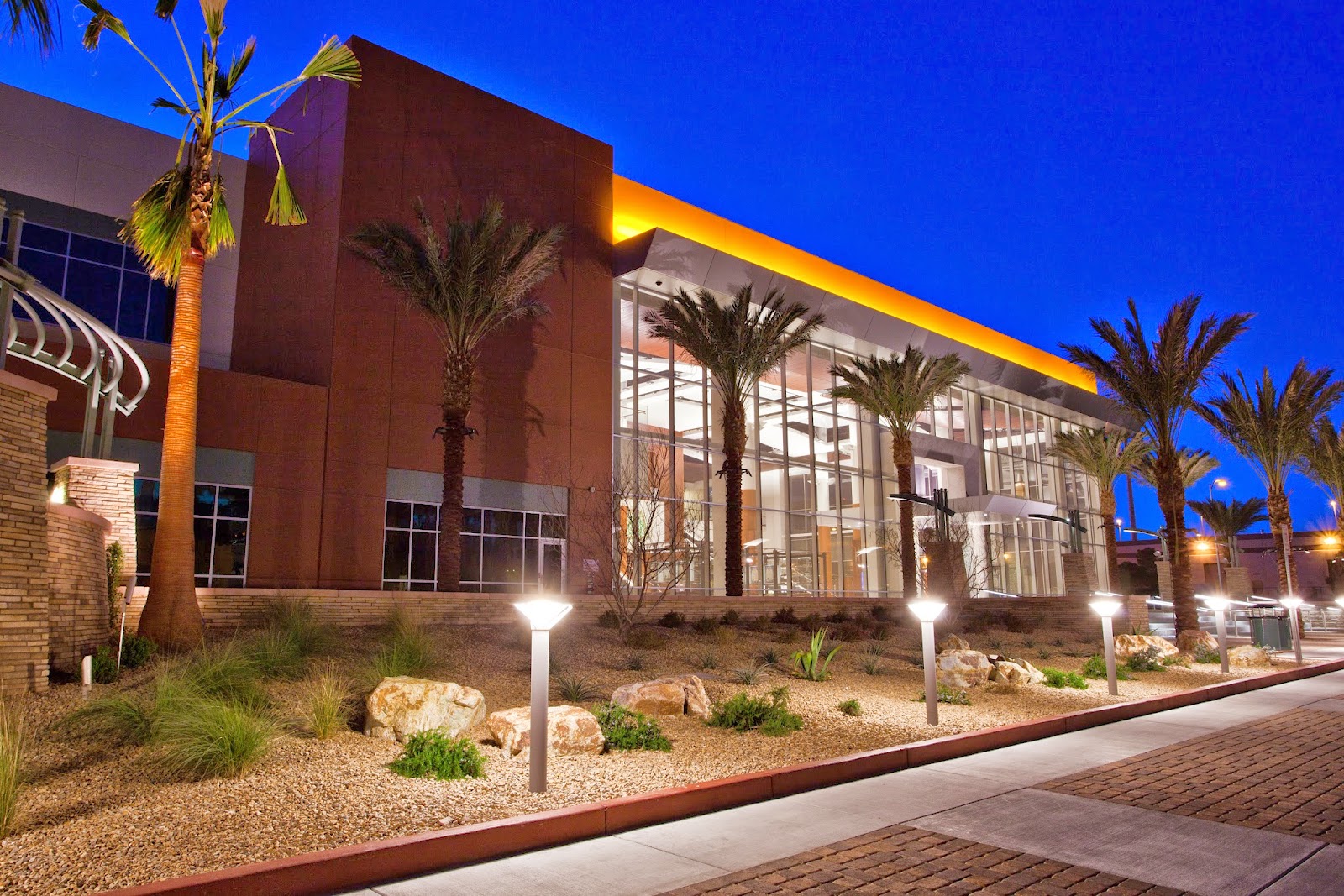 HENRI'S "BLOG ZONE": DDP/LEDs Emerge Lighting by Architectural ...