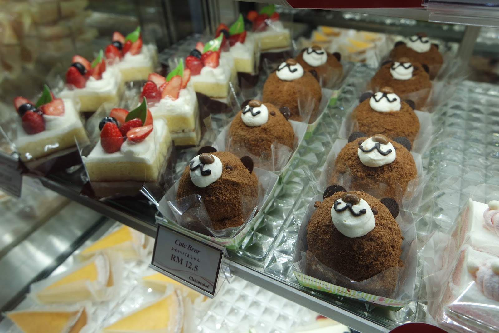 OhisTiffanyLee.com: Chateraise Patisserie is at One Utama now!!